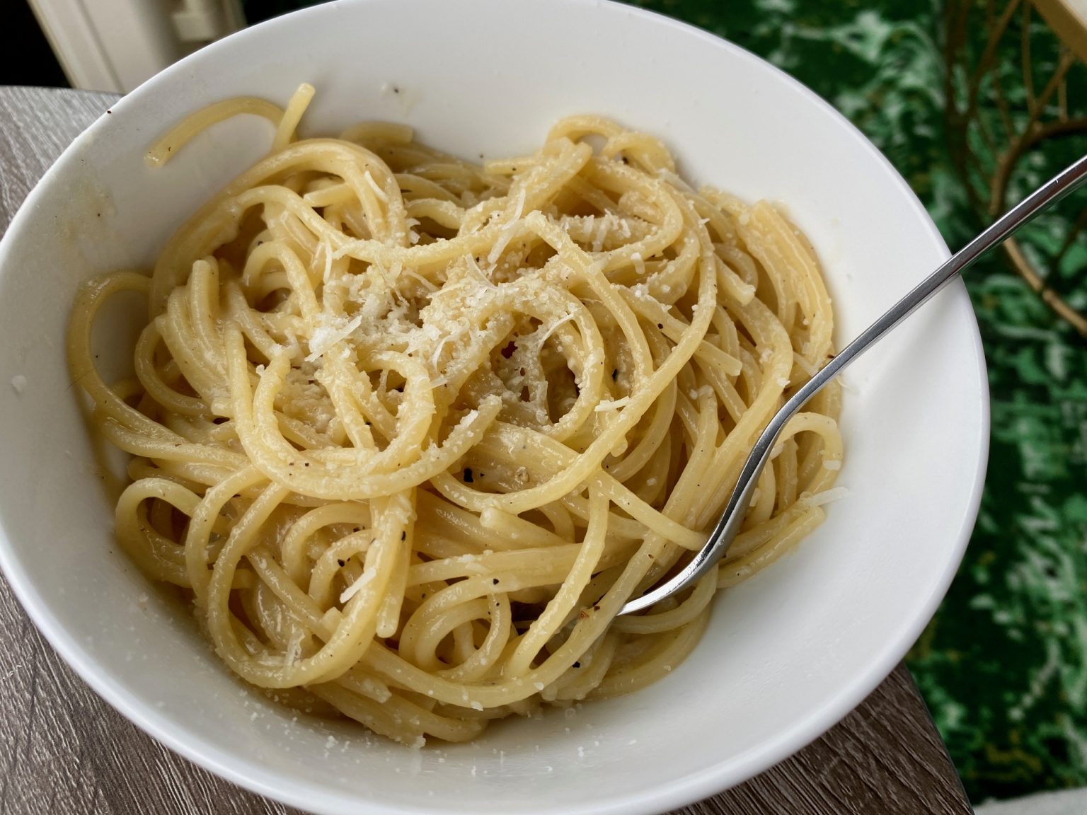Simple, Traditional Cacio e Pepe Pasta | finding time for cooking