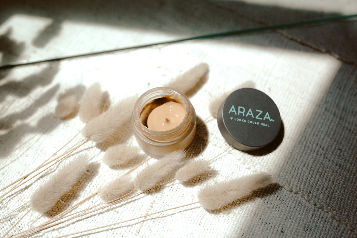 Why Araza is My Go-To Clean, Non-Toxic Makeup